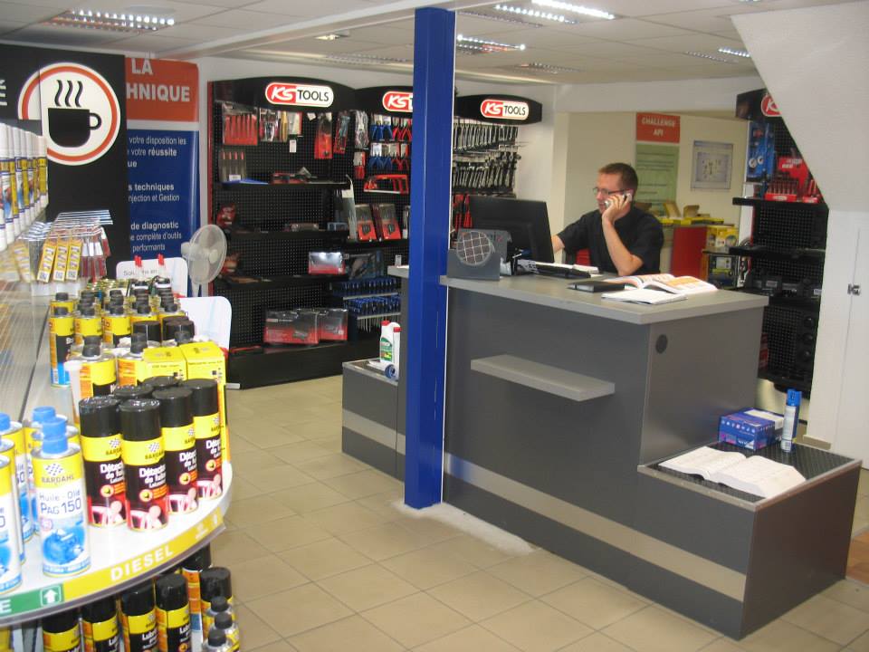 Large choix de pièces détachées auto à Clermont-Ferrand - Comptoir ...